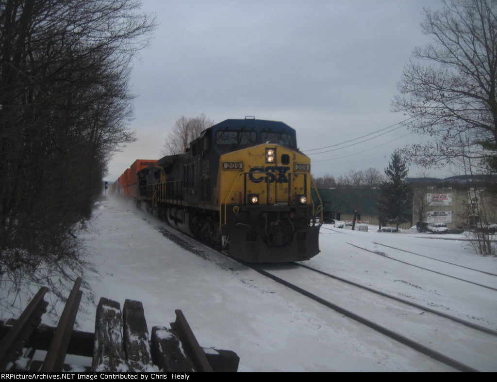 CSX Q108 with 209 on point